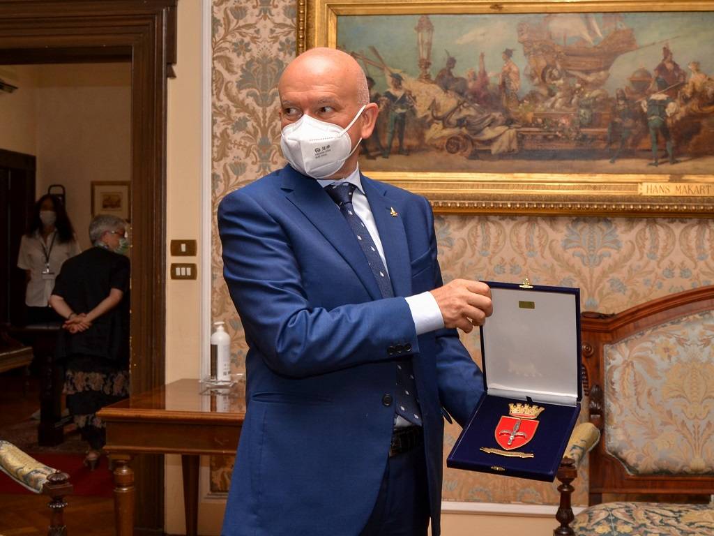 Trieste, ricevuto in Municipio il nuovo direttore dei Vigili del Fuoco ...