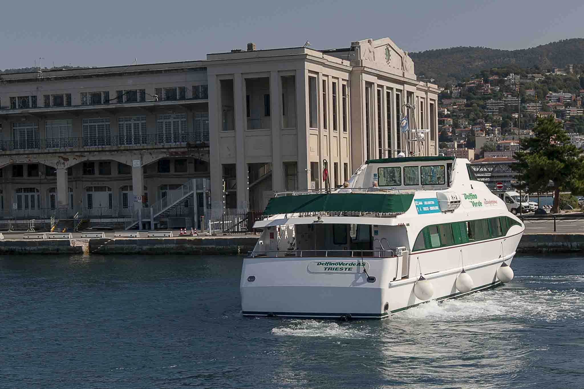 Viaggiar per mare, al via linee verso Grado e Lignano. Delfino Verde ...