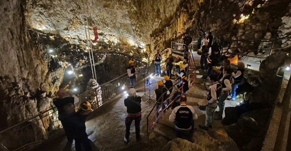 Befana spettacolare a 100 metri sottoterra: torna la calata magica alla ...