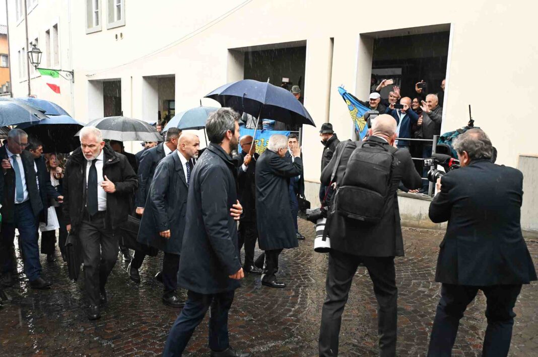 Friuli, 50 anni dopo il terremoto: Mattarella e Meloni a Gemona nel ...